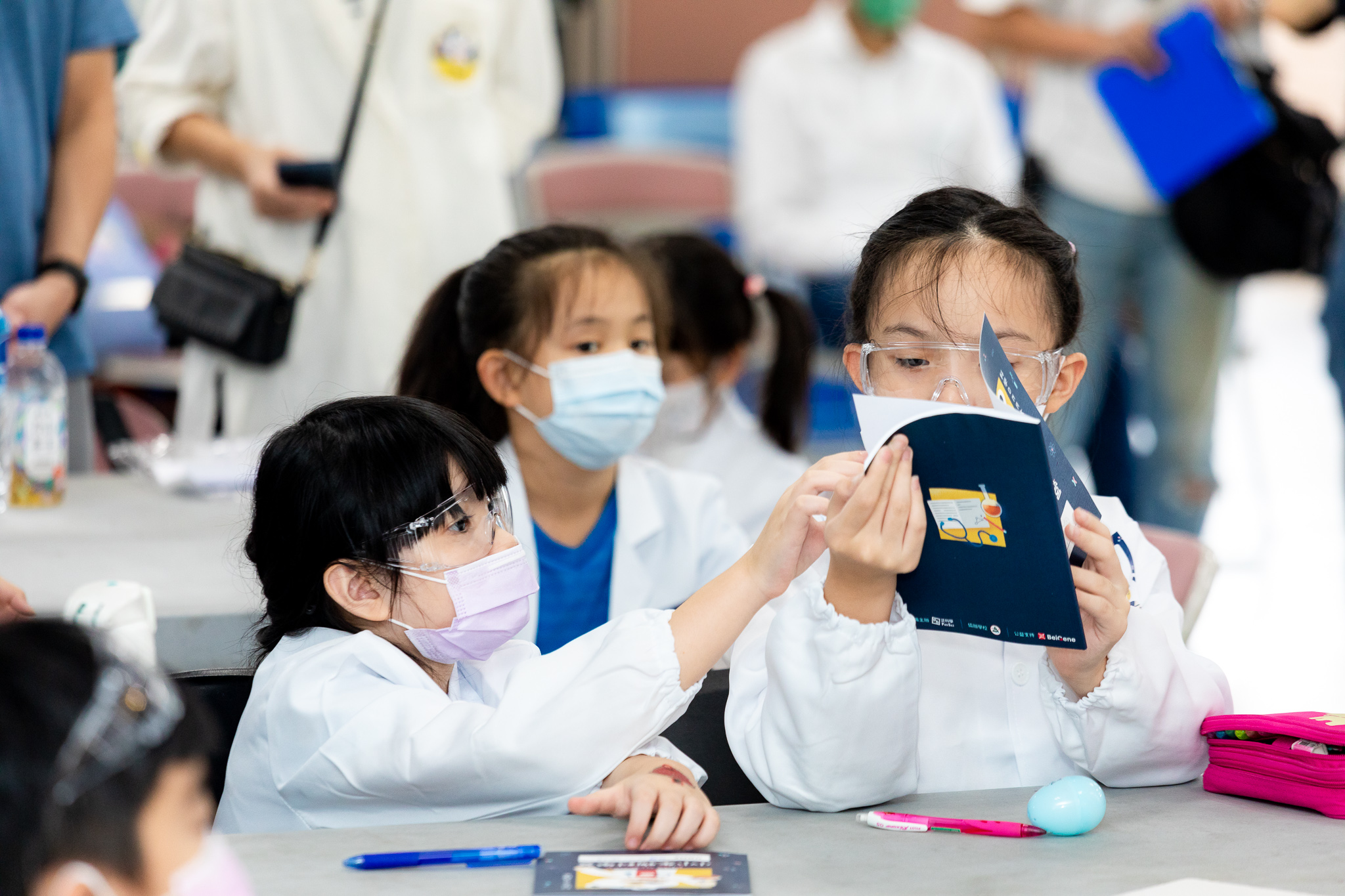 前進校園埋下科學教育種子 BeiGene舉辦科學營帶領偏鄉學童一窺DNA樣貌 | beanfun!