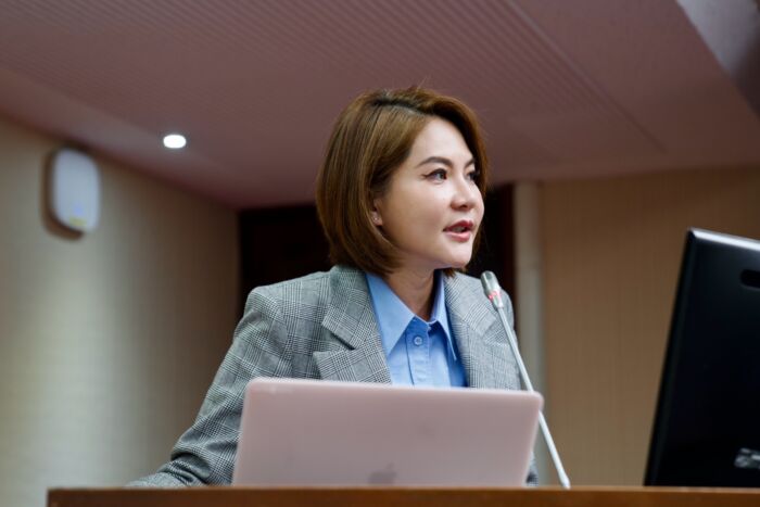 逾5億預算僅抓3家不法移工仲介 陳菁徽怒批勞動部執法不力 | 新聞總覽 | ctzntalk- 分享市民的大小事